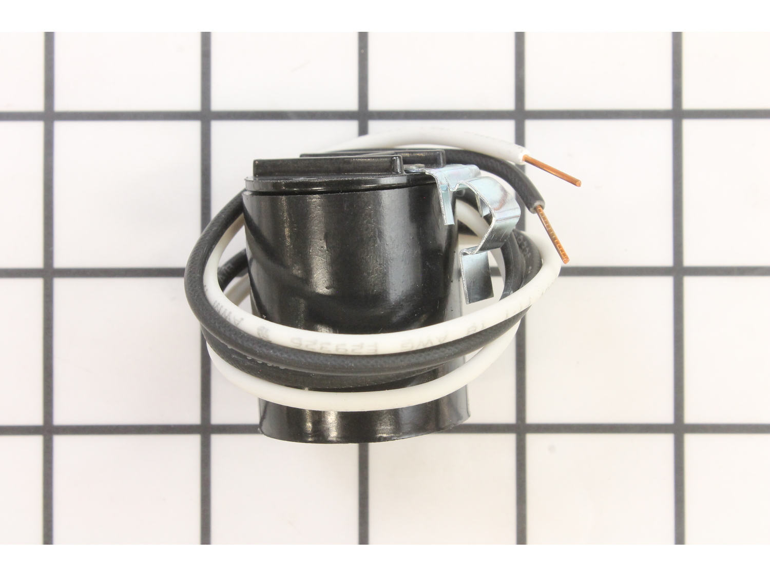 OEM Broan S99271236 Lamp Socket Assembly (for Range Hood) - Fix.com